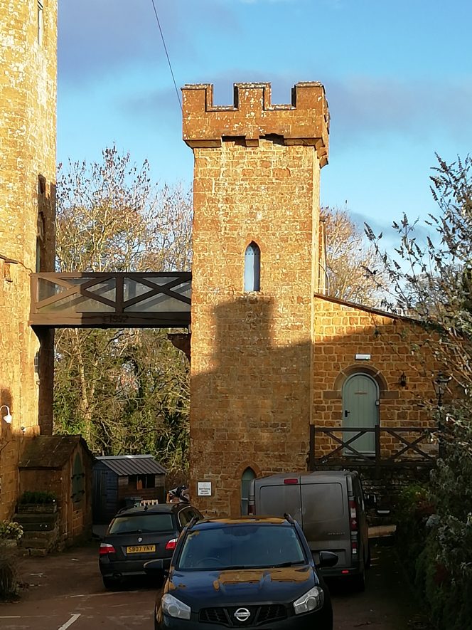 The Gatehouse, Castle Inn, Radway - Our Warwickshire