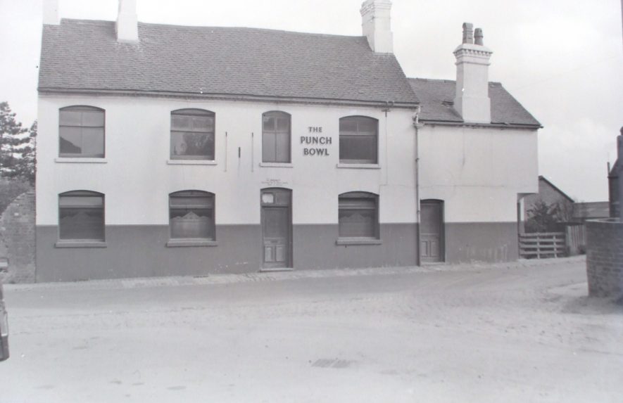 Photos of Pubs and Hotels in Nuneaton: Then and Now - Our Warwickshire