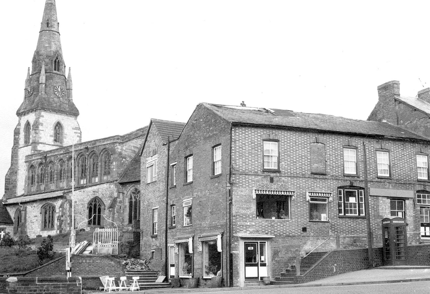 Southam. Market Hill and St James church - Our Warwickshire