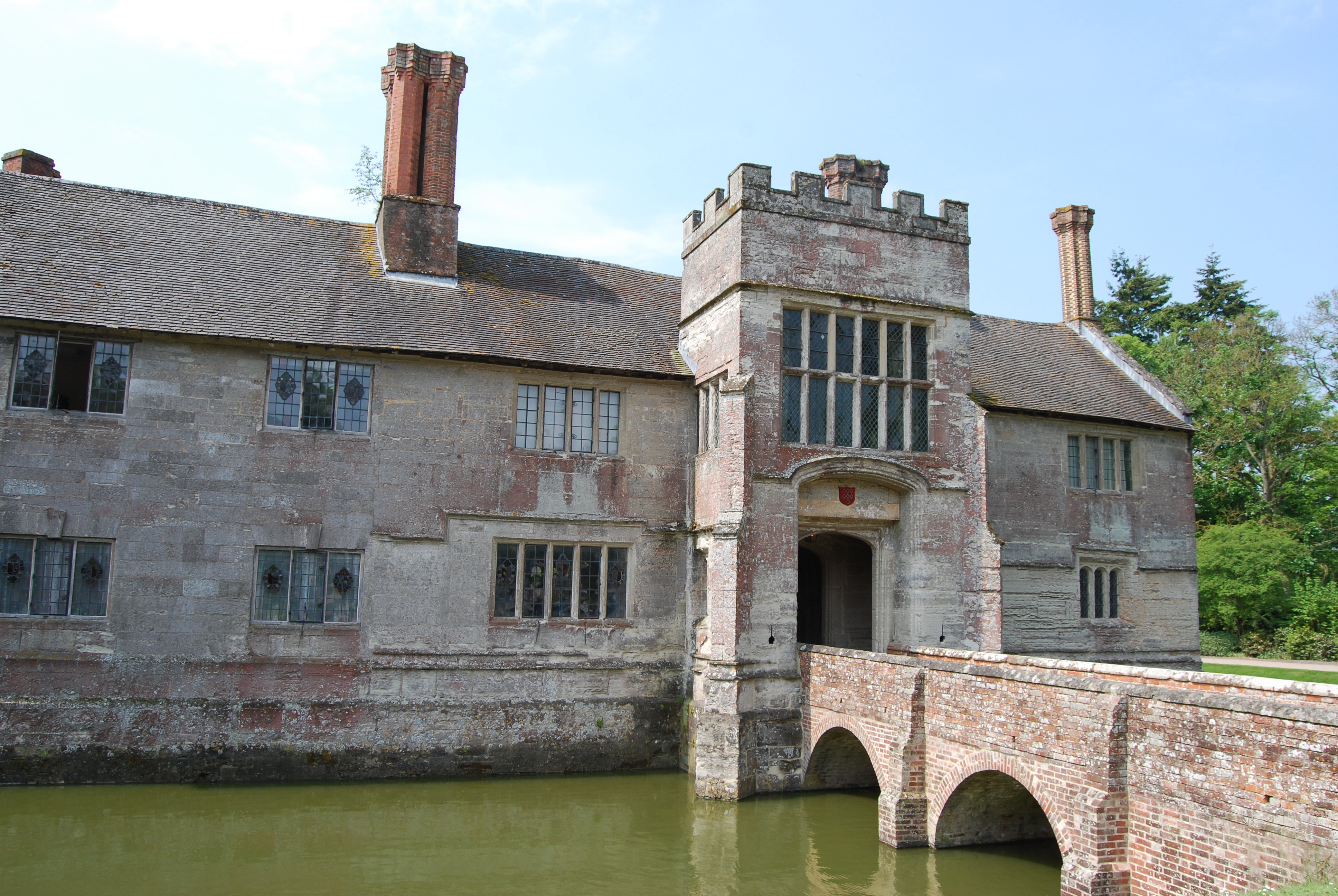 Baddesley Clinton's Medieval Murder Mystery. An Impact on Historical ...