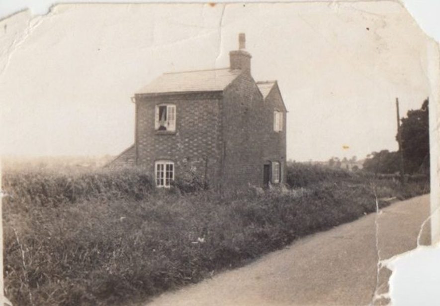 Clifford Chambers. Pepperbox Cottage - Our Warwickshire